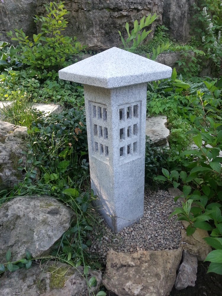 JAPANESE POST LANTERN | Japanese Stone Lanterns & Basins