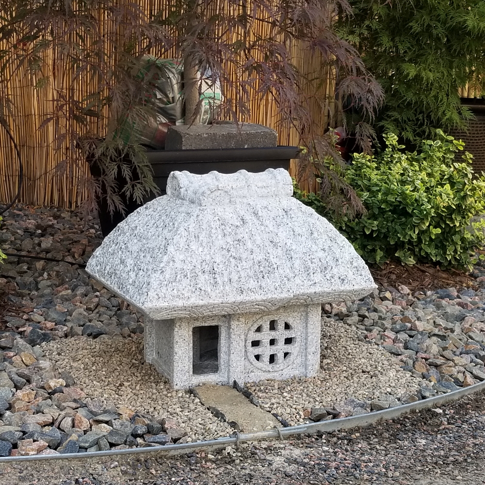 KUSAYA | Japanese Stone Lanterns & Basins