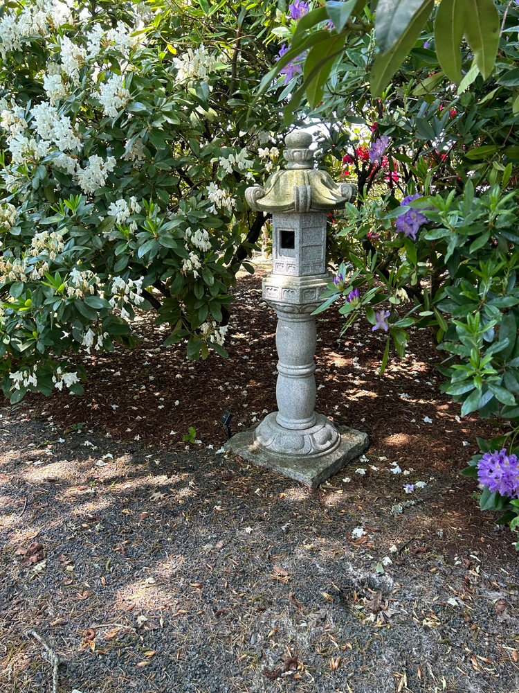 SANGATSU DO | Japanese Stone Lanterns & Basins