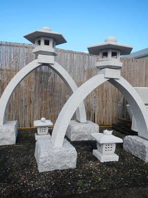 Kotoji | Japanese Stone Lanterns & Basins